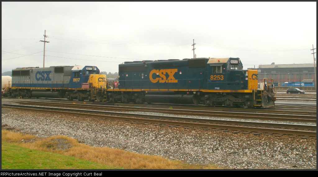 CSX 8253 and 8617